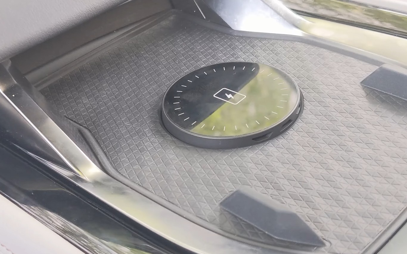 Test du nouveau chargeur à induction Magsafe Qi2 | GPS-Carminat